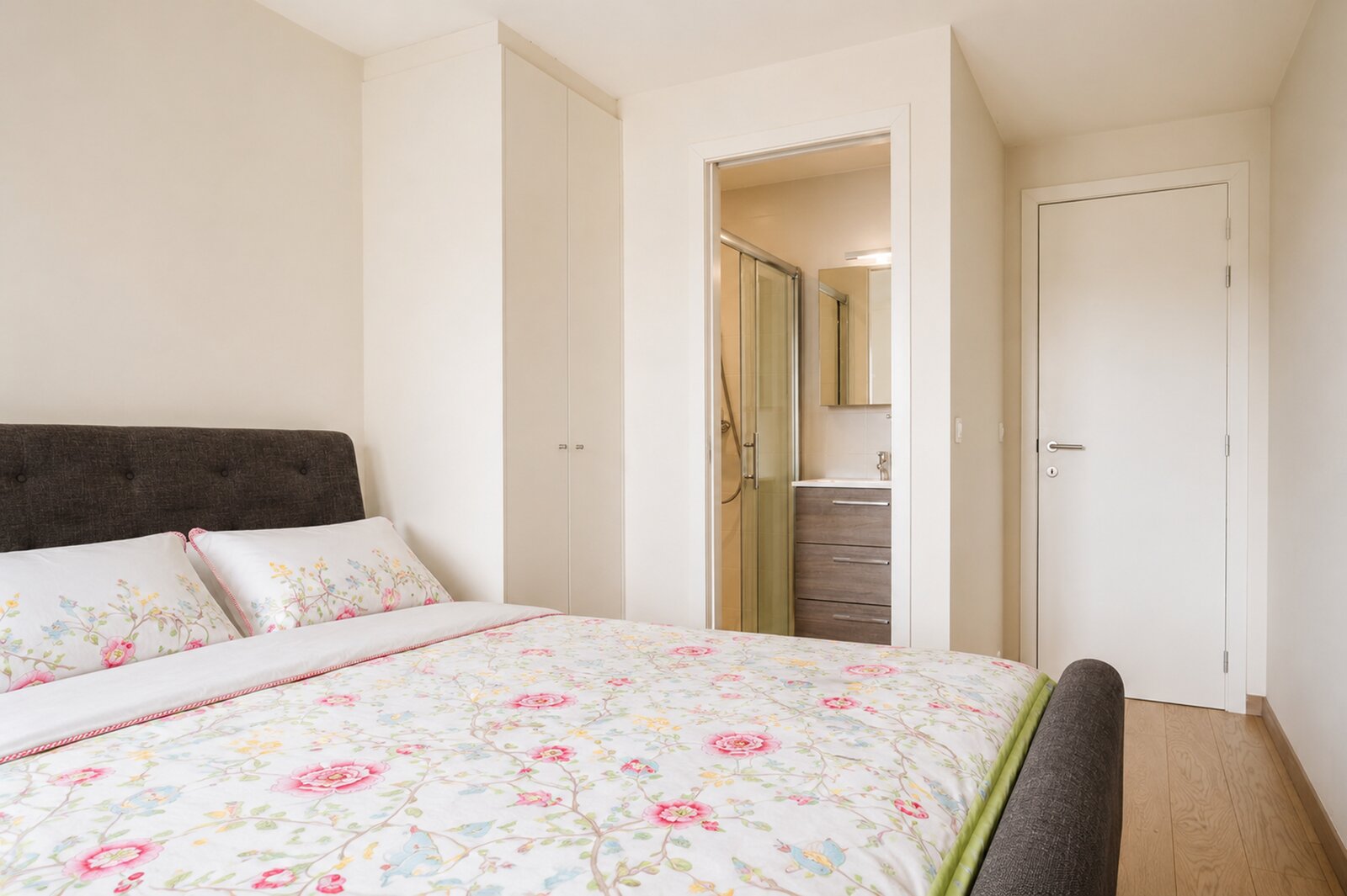 3 slp appartement met 3 badkamers en 3 terrassen te Knokke